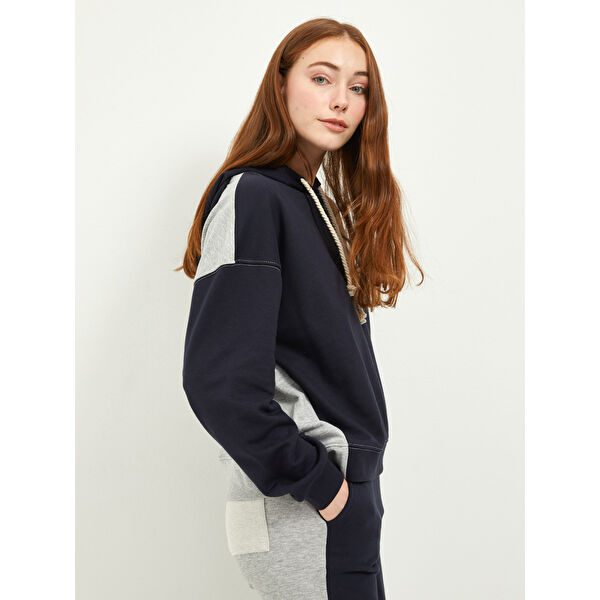 Kapüşonlu Renk Bloklu Uzun Kollu Kadın Sweatshirt Kapüşonlu Renk Bloklu Uzun Kollu Kadın Sweatshirt