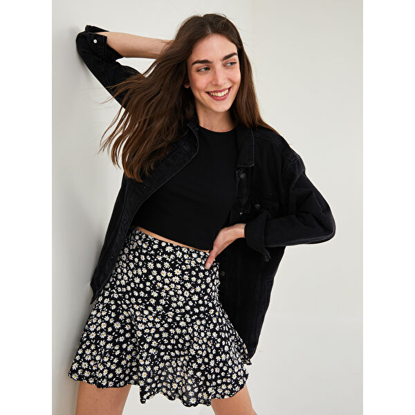 Beli Lastikli Çiçekli Viskon Kadın Şort Etek Beli Lastikli Çiçekli Viskon Kadın Şort Etek