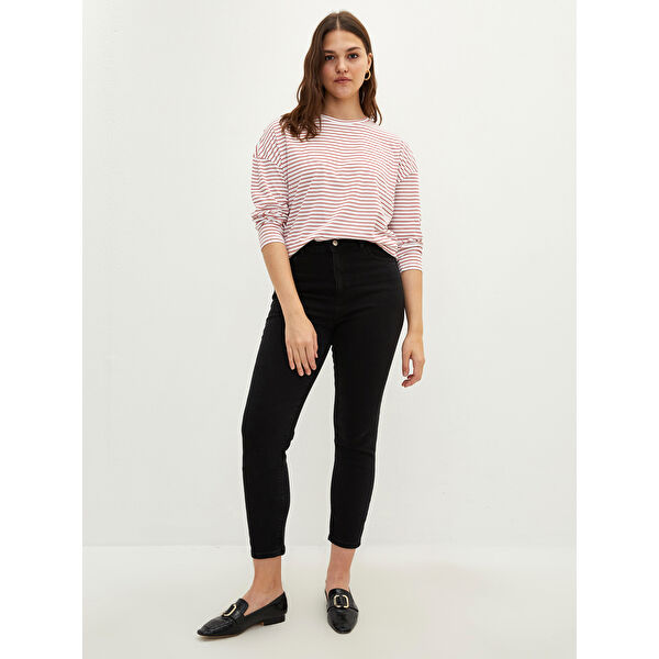 Büyük Beden Standart Fit Düz Cep Detaylı Kadın Rodeo Jean Pantolon Büyük Beden Standart Fit Düz Cep Detaylı Kadın Rodeo Jean Pantolon