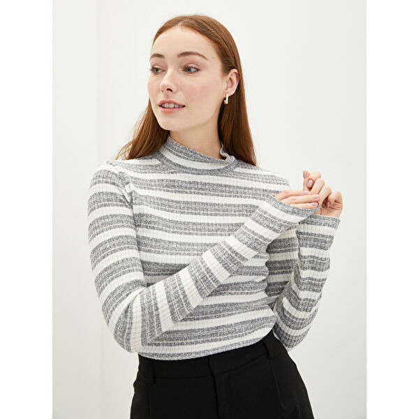 Dik Çizgili Uzun Kollu Kaşkorse Kumaş Kadın Tişört Dik Çizgili Uzun Kollu Kaşkorse Kumaş Kadın Tişört