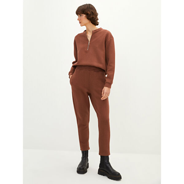 Beli Lastikli Kapitone Desenli Kadın Eşofman Altı Beli Lastikli Kapitone Desenli Kadın Eşofman Altı