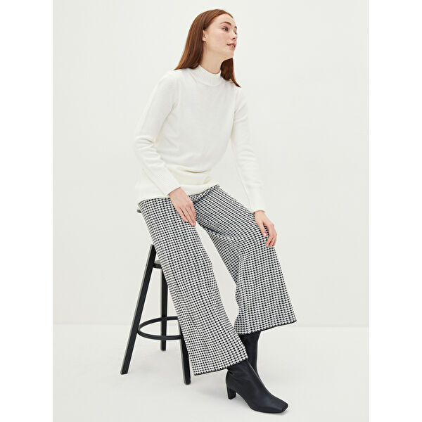 Beli Lastikli Kazayağı Desenli Geniş Paça Kadın Triko Pantolon Beli Lastikli Kazayağı Desenli Geniş Paça Kadın Triko Pantolon