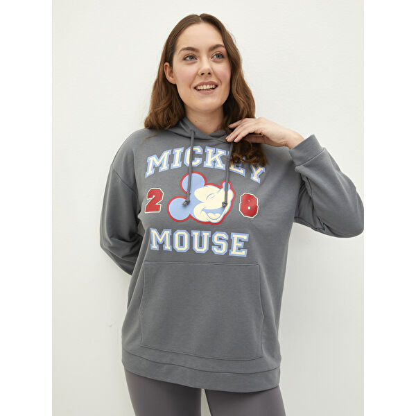 Büyük Beden Kapüşonlu Mickey Mouse Baskılı Uzun Kollu Kadın Sweatshirt Büyük Beden Kapüşonlu Mickey Mouse Baskılı Uzun Kollu Kadın Sweatshirt