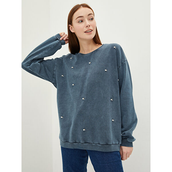 Bisiklet Yaka Boncuk İşlemeli Uzun Kollu Oversize Kadın Sweatshirt Bisiklet Yaka Boncuk İşlemeli Uzun Kollu Oversize Kadın Sweatshirt