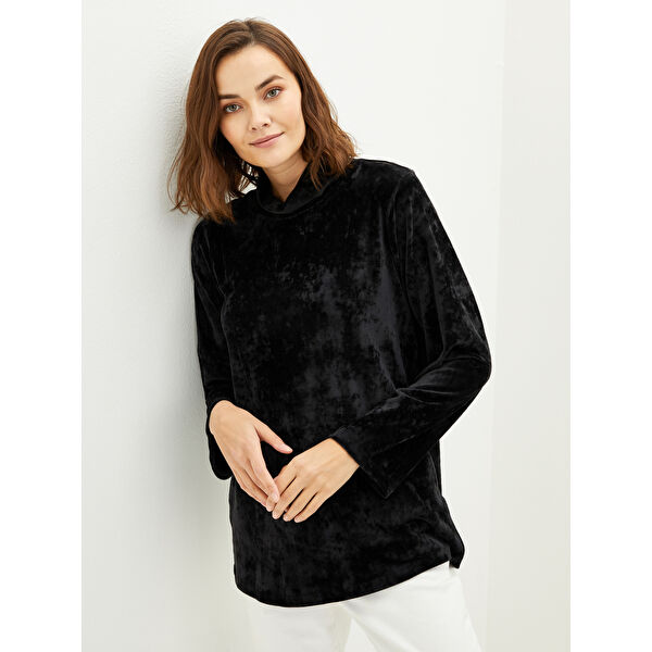 Dik Yaka Düz Uzun Kollu Kadife Kadın Tişört