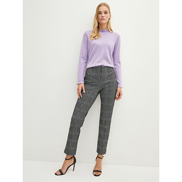 Beli Lastikli Slim Fit Desenli Ponte Kumaş Kadın Pantolon Beli Lastikli Slim Fit Desenli Ponte Kumaş Kadın Pantolon