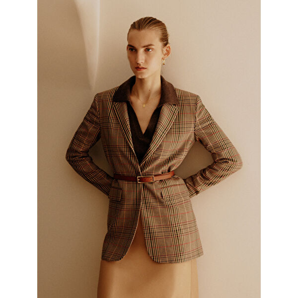 Önden Düğme Kapamalı Ekose Cep Detaylı Kadın Ceket Önden Düğme Kapamalı Ekose Cep Detaylı Kadın Ceket