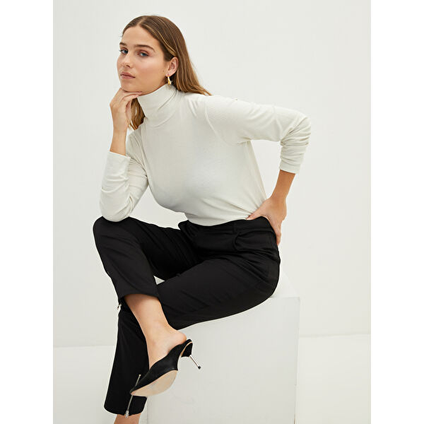 Büyük Beden Dik Yaka Düz Uzun Kollu Kadın Tişört