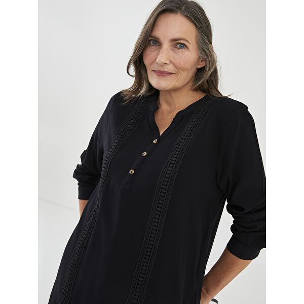 Kaçık Yaka Nakışlı Uzun Kollu Gabardin Kumaş Kadın Bluz