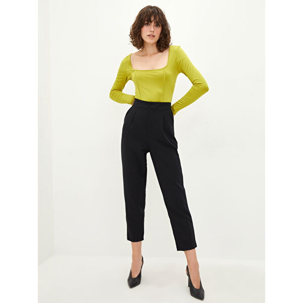 Standart Fit Düz Cep Detaylı Kadın Pantolon