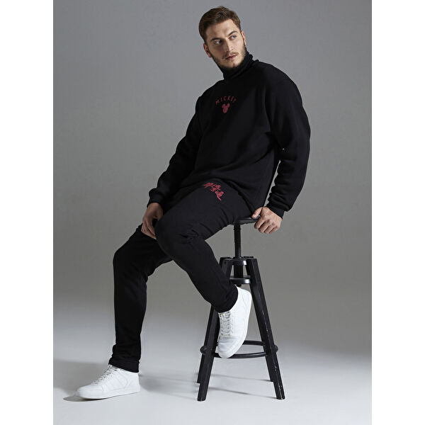 X-SIDE x Berkay Yuvakuran Erkek Jogger Eşofman Altı - Standart Kalıp X-SIDE x Berkay Yuvakuran Erkek Jogger Eşofman Altı - Standart Kalıp