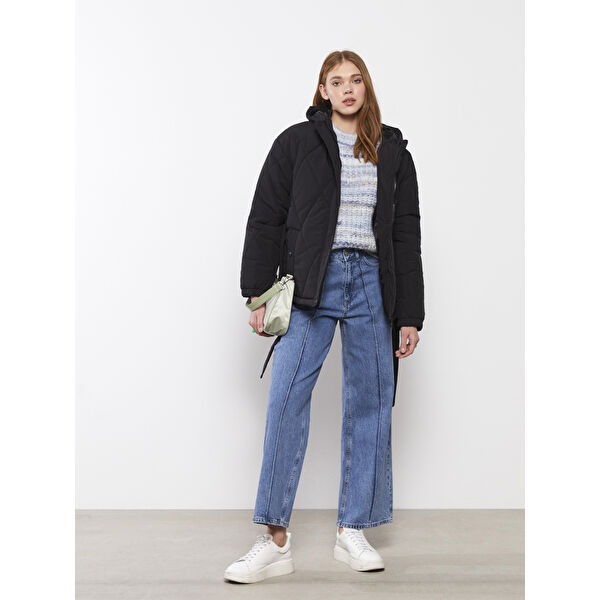 Kapüşonlu Kapitone Desenli Uzun Kollu Kadın Şişme Mont Kapüşonlu Kapitone Desenli Uzun Kollu Kadın Şişme Mont