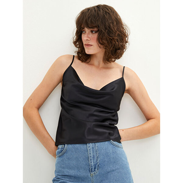 Dökümlü Yaka Düz Askılı Kadın Bluz