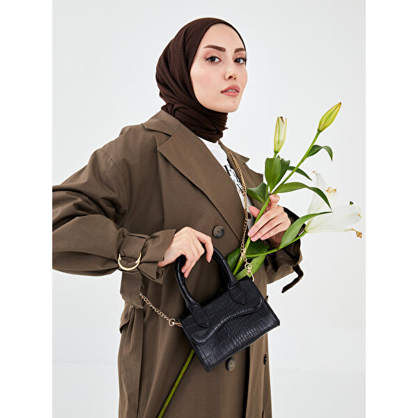 Deri Görünümlü Zincir Askılı Kadın Çapraz Çanta Deri Görünümlü Zincir Askılı Kadın Çapraz Çanta