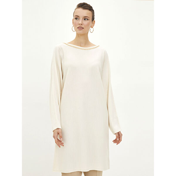 Kayık Yaka Zincir Detaylı Uzun Kollu Triko Tunik Kayık Yaka Zincir Detaylı Uzun Kollu Triko Tunik