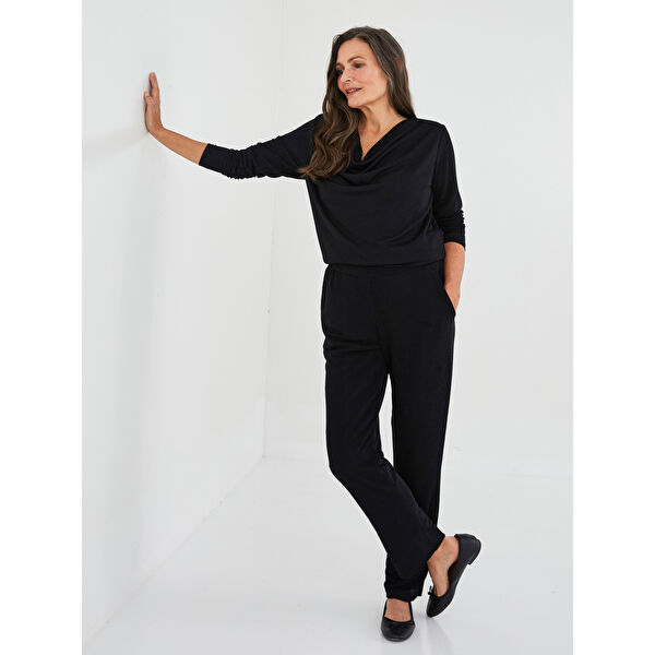 Beli Lastikli Parlak Görünümlü Cep Detaylı Kadın Pantolon