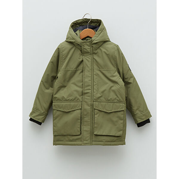 Kapüşonlu Erkek Çocuk Kalın Mont Kapüşonlu Erkek Çocuk Kalın Mont