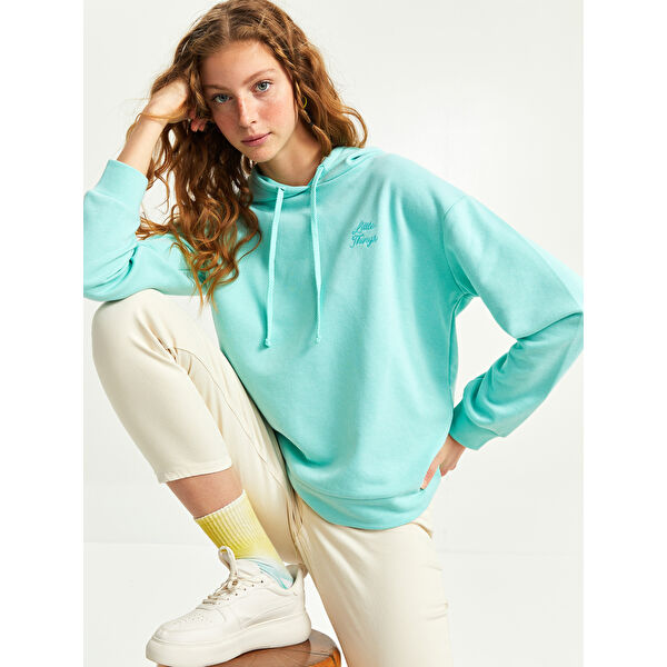 Kapüşonlu Nakışlı Uzun Kollu Kadın Sweatshirt