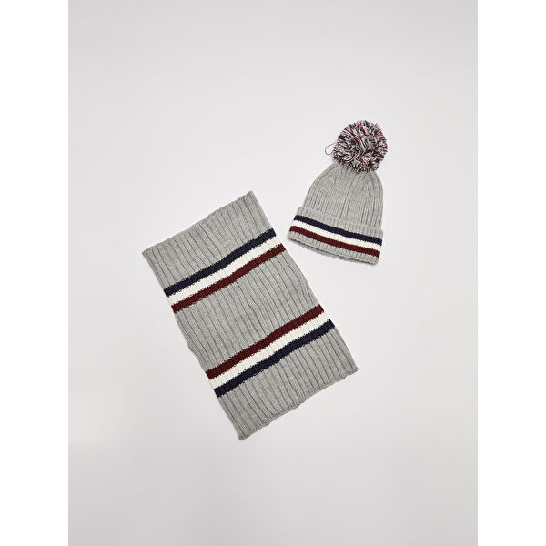 Renk Bloklu Erkek Çocuk Triko Bere Ve Boyunluk 2'li Renk Bloklu Erkek Çocuk Triko Bere Ve Boyunluk 2'li