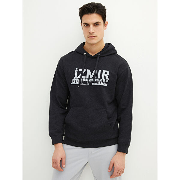 Oversize Kapüşonlu Uzun Kollu İzmir Baskılı Erkek Sweatshirt Oversize Kapüşonlu Uzun Kollu İzmir Baskılı Erkek Sweatshirt
