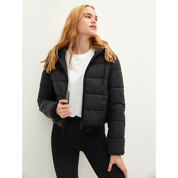 LCW CASUAL Kapüşon Yaka Düz Cep Detaylı Kadın Şişme Mont