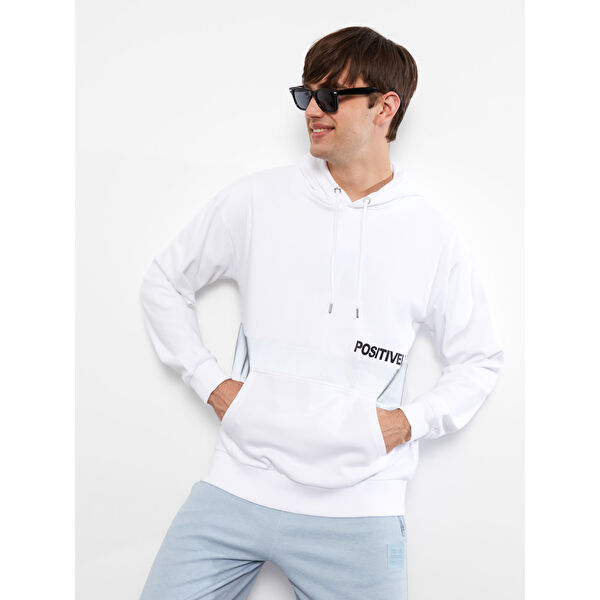 LCW CASUAL Kapüşonlu Uzun Kollu Baskılı Erkek Sweatshirt