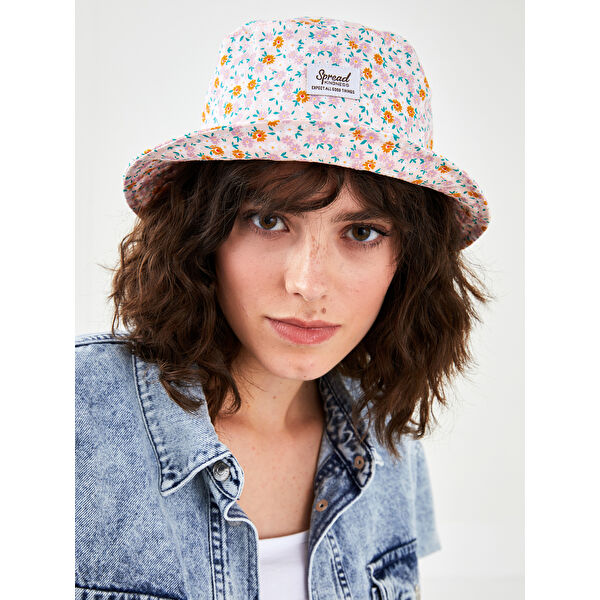 Çiçek Desenli Etiket Baskılı Kadın Bucket Şapka