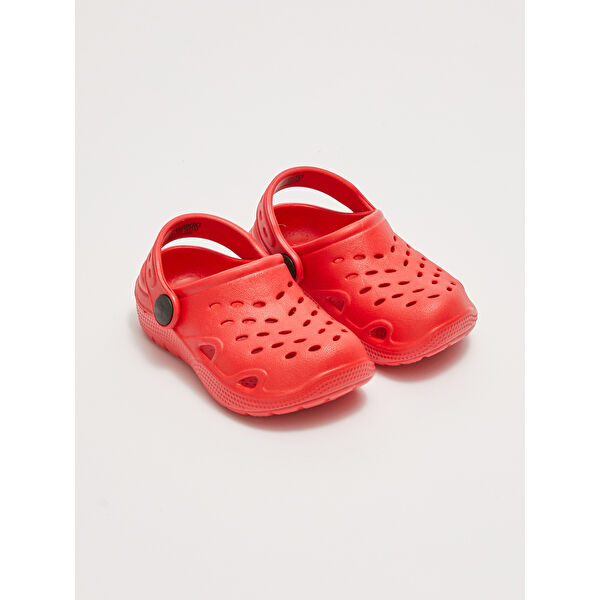 Delikli Toka Detaylı Erkek Bebek Plaj Sandaleti