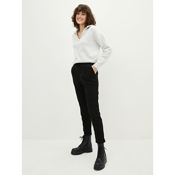 Normal Bel Standart Fit Düz Kadın Pantolon Normal Bel Standart Fit Düz Kadın Pantolon