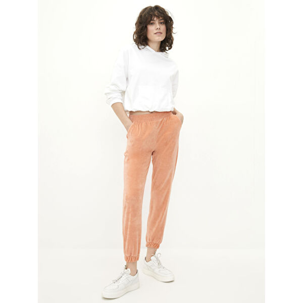 Beli Lastikli Düz Kadife Kadın Jogger Eşofman Altı Beli Lastikli Düz Kadife Kadın Jogger Eşofman Altı