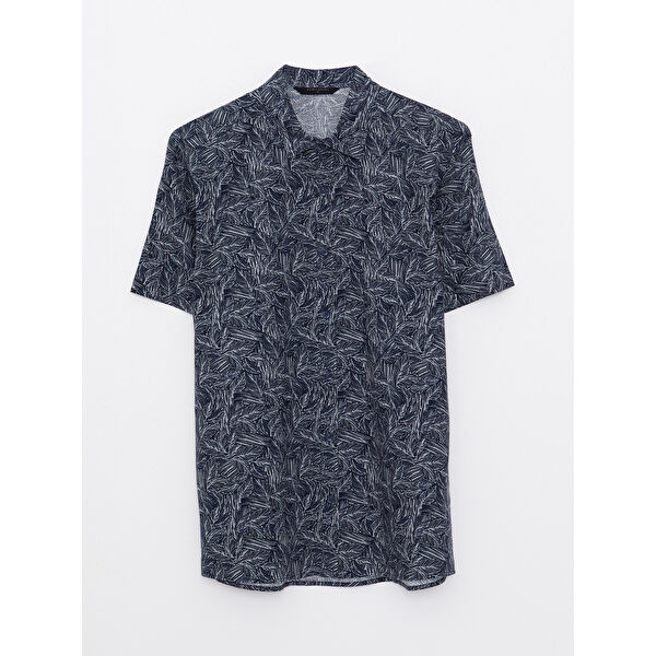 LCW CLASSIC Regular Fit Kısa Kollu Desenli Poplin Erkek Gömlek LCW CLASSIC Regular Fit Kısa Kollu Desenli Poplin Erkek Gömlek