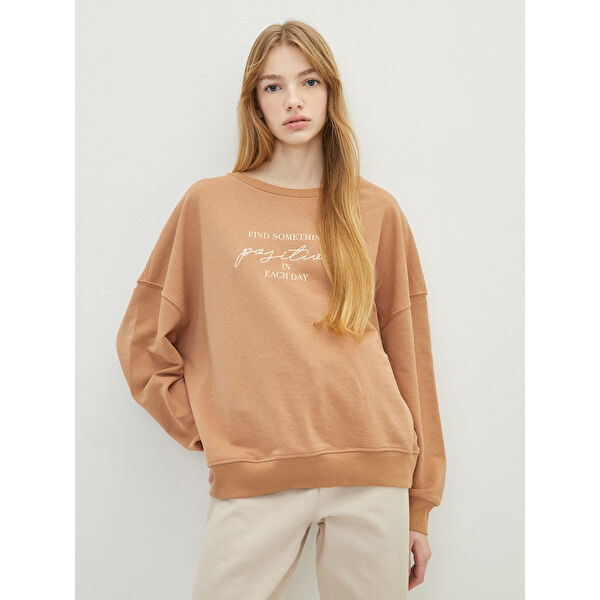 LCW CASUAL Bisiklet Yaka Yazı Baskılı Uzun Kollu Kadın Sweatshirt