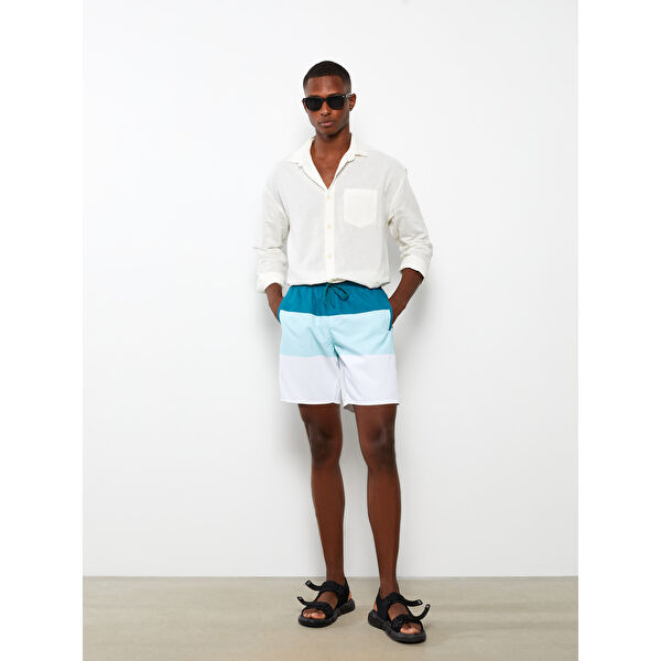 Diz Hizası Boy Renk Bloklu Erkek Deniz Şortu Diz Hizası Boy Renk Bloklu Erkek Deniz Şortu