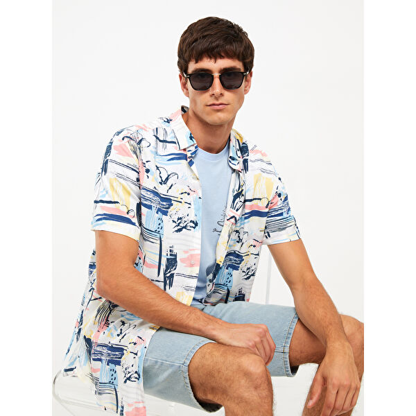 Regular Fit Kısa Kollu Desenli Poplin Erkek Gömlek Regular Fit Kısa Kollu Desenli Poplin Erkek Gömlek
