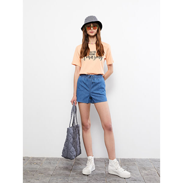 Beli Lastikli Standart Fit Cep Detaylı Kadın Rodeo Jean Şort