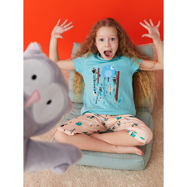 Bisiklet Yaka Karanlıkta Parlayan Baskılı Kısa Kollu Kız Çocuk Pijama Takımı ve Kukla Bisiklet Yaka Karanlıkta Parlayan Baskılı Kısa Kollu Kız Çocuk Pijama Takımı ve Kukla