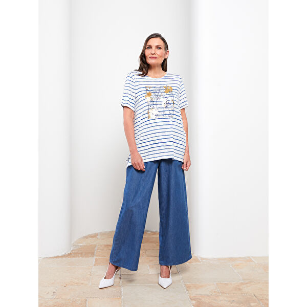 LCW GRACE Bisiklet Yaka Çizgili Kadın Tişört LCW GRACE Bisiklet Yaka Çizgili Kadın Tişört