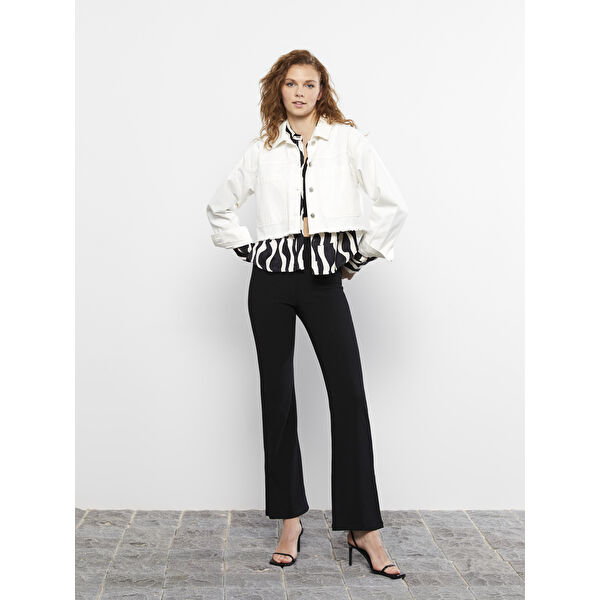 LCW CASUAL Normal Bel Standart Fit Düz İspanyol Paça Kadın Pantolon LCW CASUAL Normal Bel Standart Fit Düz İspanyol Paça Kadın Pantolon