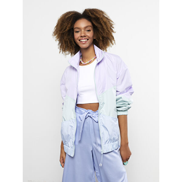 LCW CASUAL Dik Yaka Renk Bloklu Uzun Kollu Kadın Yağmurluk LCW CASUAL Dik Yaka Renk Bloklu Uzun Kollu Kadın Yağmurluk