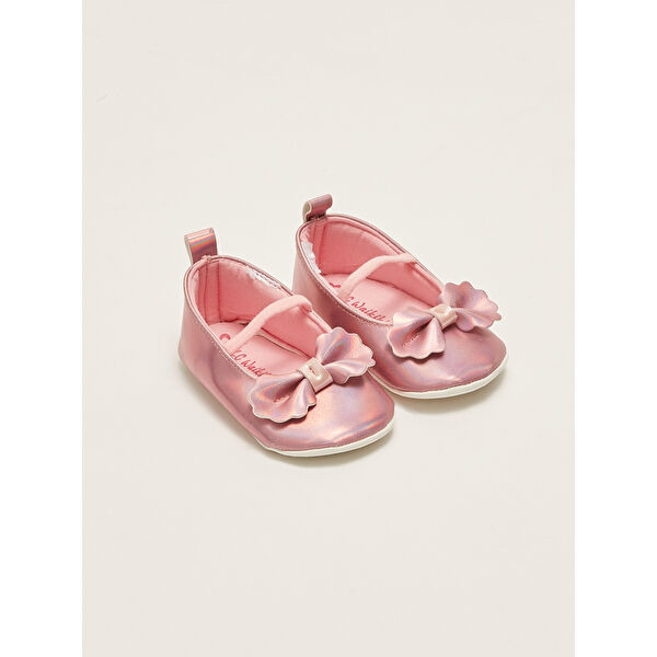 Parlak Deri Görünümlü Fiyonklu Kız Bebek Yürüme Öncesi Ev Ayakkabısı
