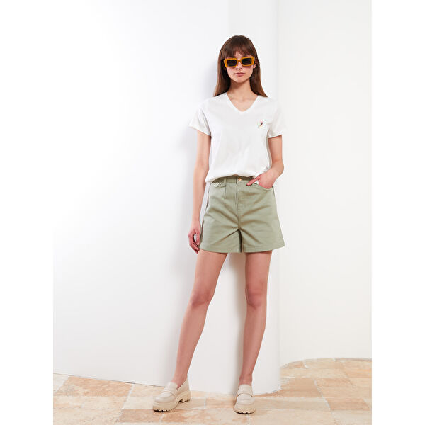 LCW BASIC Rahat Kalıp Düz Cep Detaylı Gabardin Kadın Şort