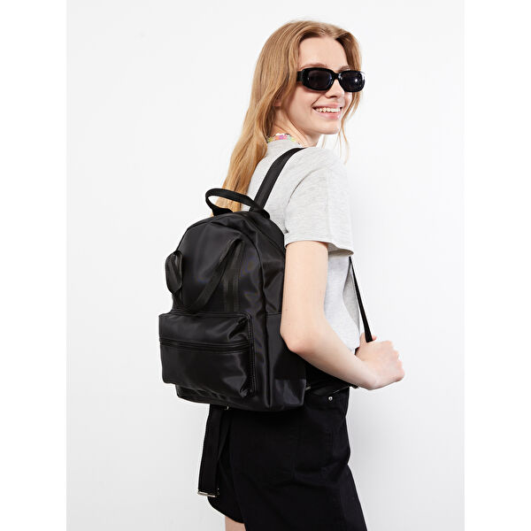 Deri Görünümlü Kadın Sırt Çantası
