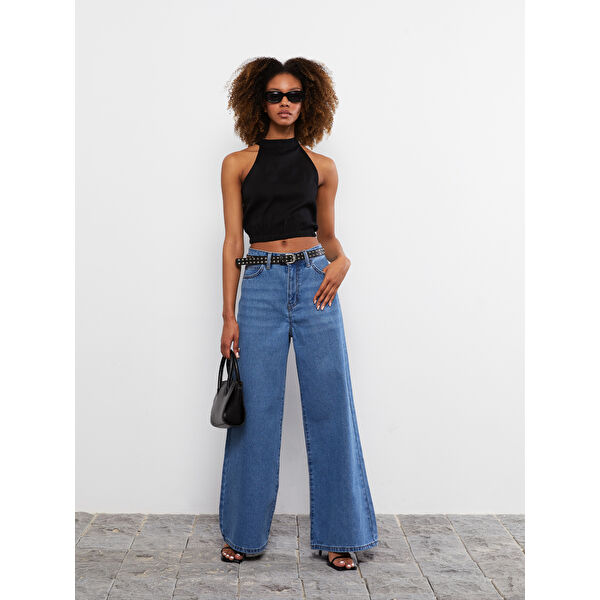 LCW CASUAL Halter Yaka Düz Kolsuz Keten Kadın Bluz LCW CASUAL Halter Yaka Düz Kolsuz Keten Kadın Bluz