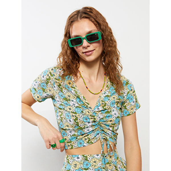 XSIDE V Yaka Çiçekli Kısa Kollu Crop Viskon Kadın Bluz XSIDE V Yaka Çiçekli Kısa Kollu Crop Viskon Kadın Bluz