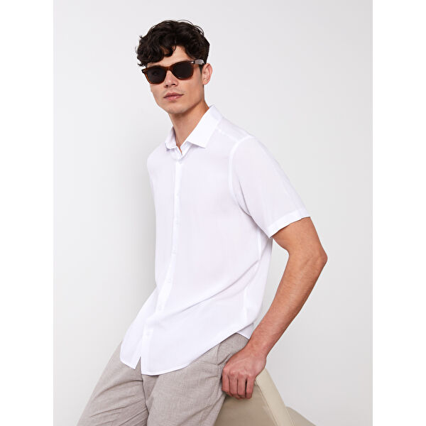 LCW CLASSIC Regular Fit Kısa Kollu Erkek Gömlek LCW CLASSIC Regular Fit Kısa Kollu Erkek Gömlek