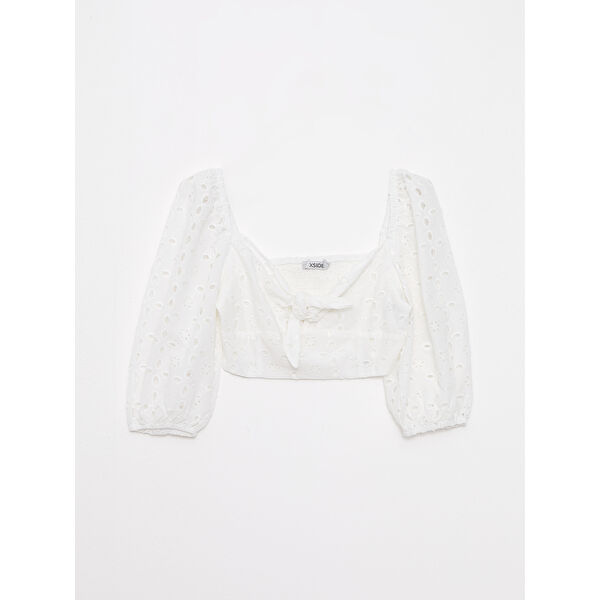 XSIDE Kalp Yaka Nakışlı Crop Kadın Bluz