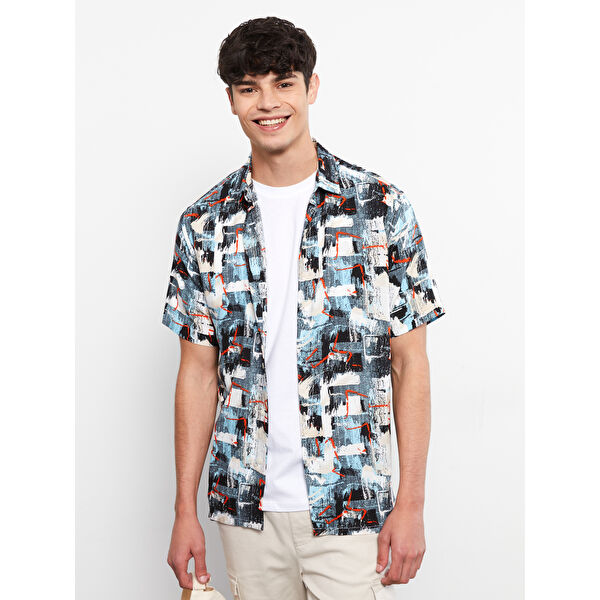 Regular Fit Kısa Kollu Desenli Poplin Erkek Gömlek Regular Fit Kısa Kollu Desenli Poplin Erkek Gömlek
