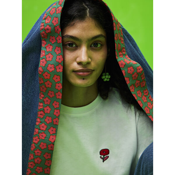 Kuaybe Gider X LC Waikiki Bisiklet Yaka Nakışlı Kısa Kollu Kadın Tunik