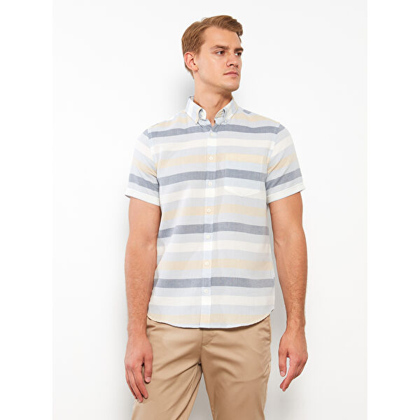 Regular Fit Kısa Kollu Çizgili Armürlü Erkek Gömlek Regular Fit Kısa Kollu Çizgili Armürlü Erkek Gömlek