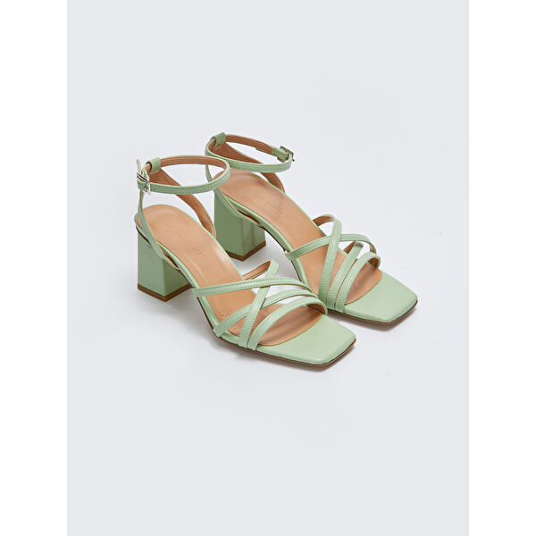 Çapraz Bantlı Tokalı Kadın Topuklu Ayakkabı